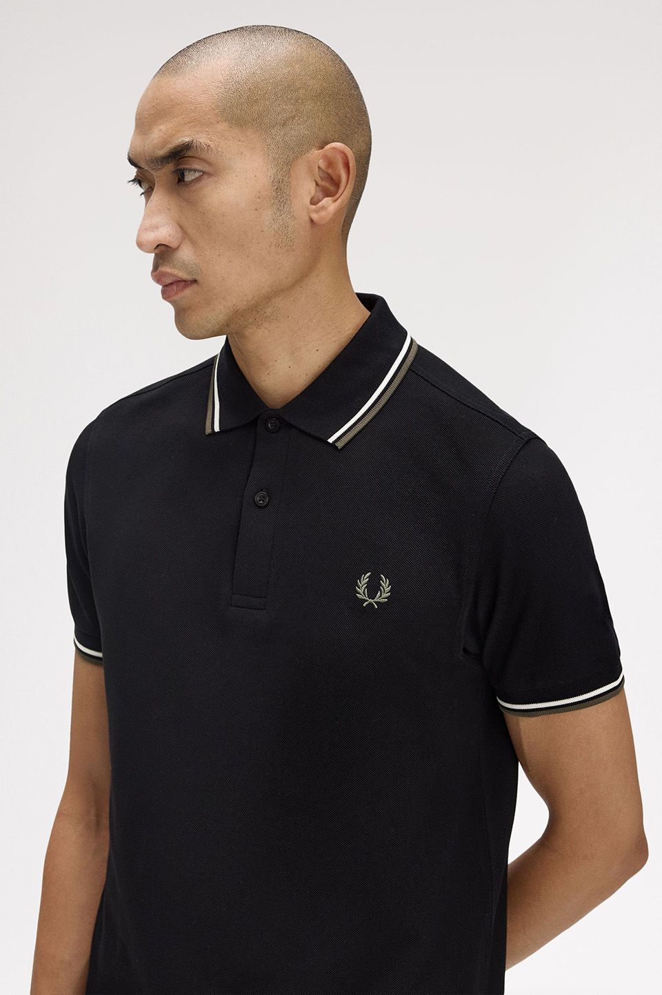 The Fred Perry Shirt - M3600(XL W54：BLACK / ECRU / LAUREL WREATH): | FRED PERRY JAPAN | フレッドペリー ...